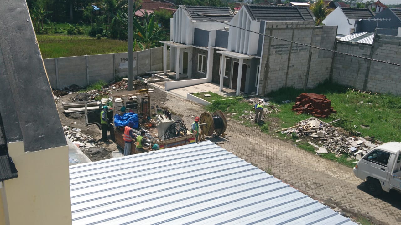 Pemasangan-Travo-PLN-Wijaya-Kusuma-Kepuharjo-Malang